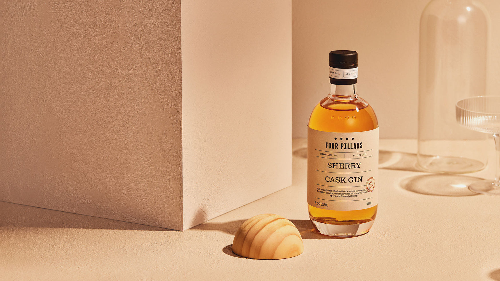 Four Pillars Gin | Sherry Cask Gin on the rocks